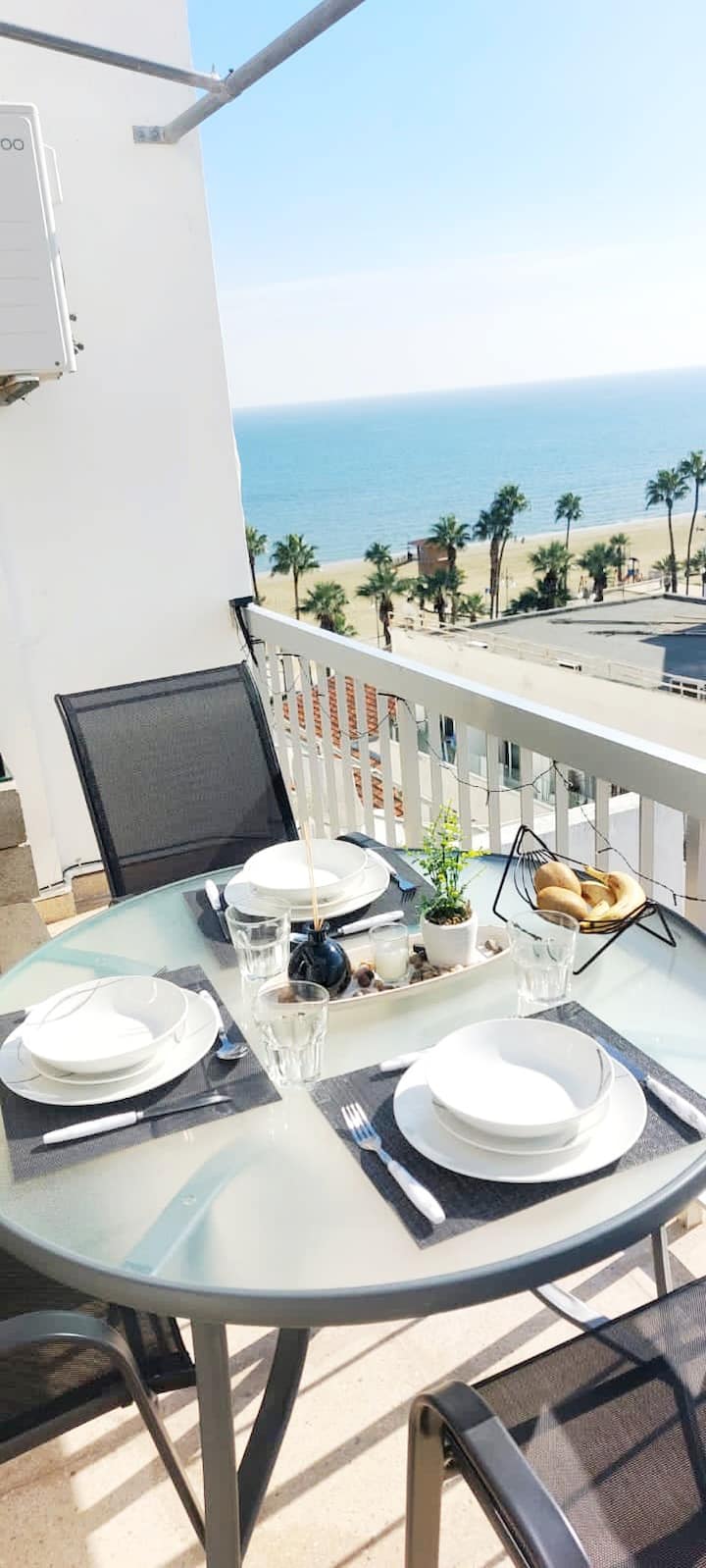 Finikoudes Sea View Apartment! - Larnaca