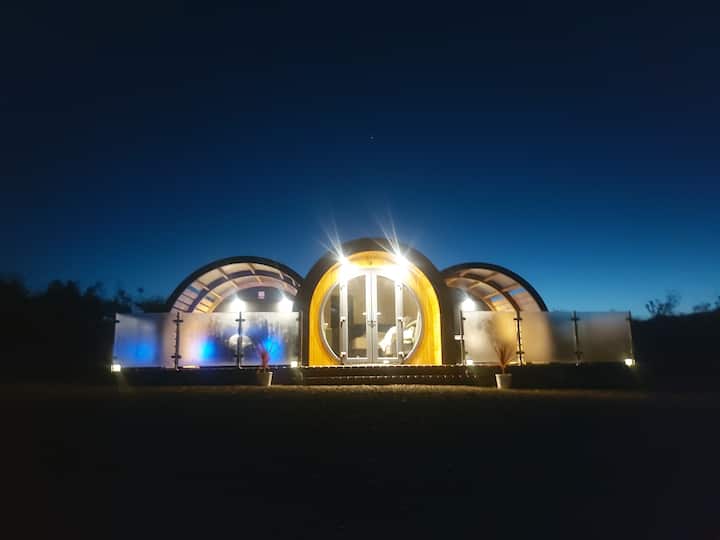 Wildflower Glamping Near Pembroke And Tenby - Wales