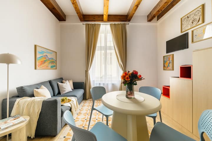 Central Stay 1br Apartment At Wenceslas Sq. - Prague