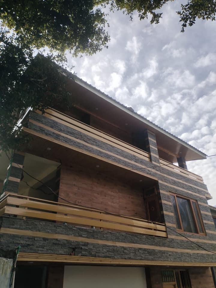 Himalayan Hideaway In Manali - Manali