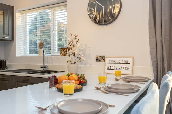 Corporate & Contractor Stay 5 Beds In Keele/stoke - Stoke-on-Trent