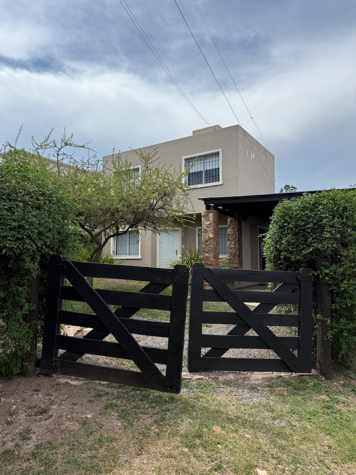 Casa En Complejo Privado - Colonia Caroya