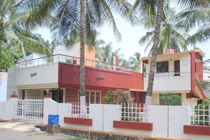 "Cozy Secure Bungalow Retreat" - Belagavi