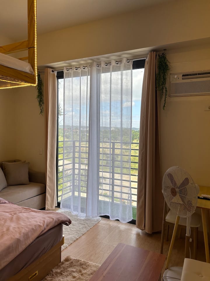 Narah's Crib
Near Paseo And Nuvali - Biñan