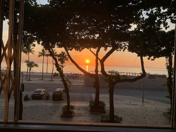 Amplo Apartamento Frente Mar/garagem - Rio de Janeiro