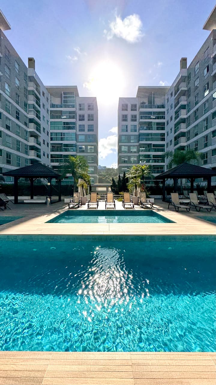 Resort Conforto Na Praia Brava - Brasil