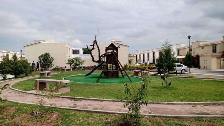 Casa De Clara | Facturación | Negocios | Familia - San Luis Potosí