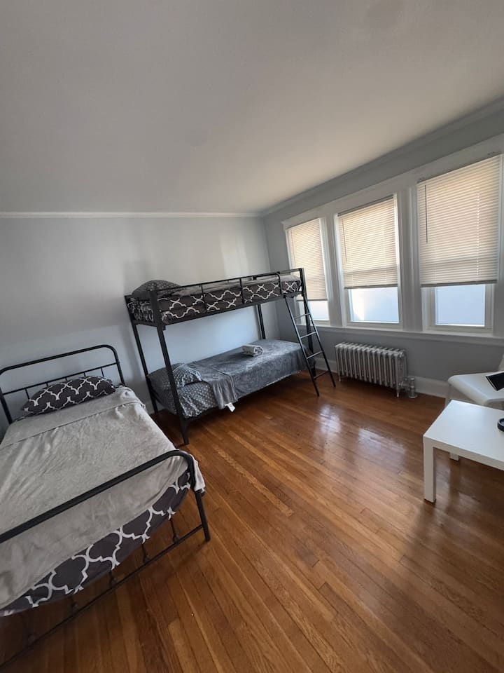 Nice And Cozy Room 2 - Boston, MA