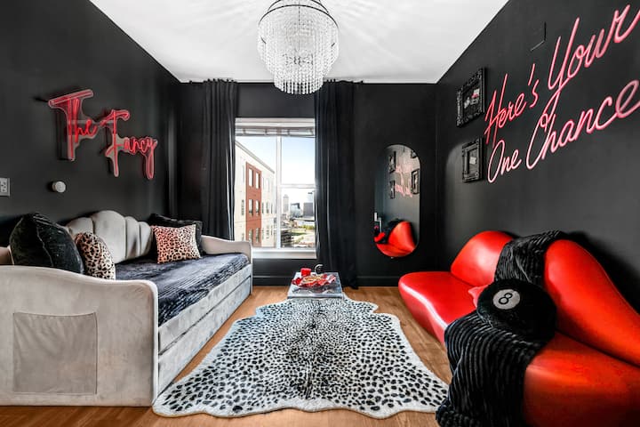 The Fancy | Walkable | Downtown Views | Pool+gym - Nashville, TN