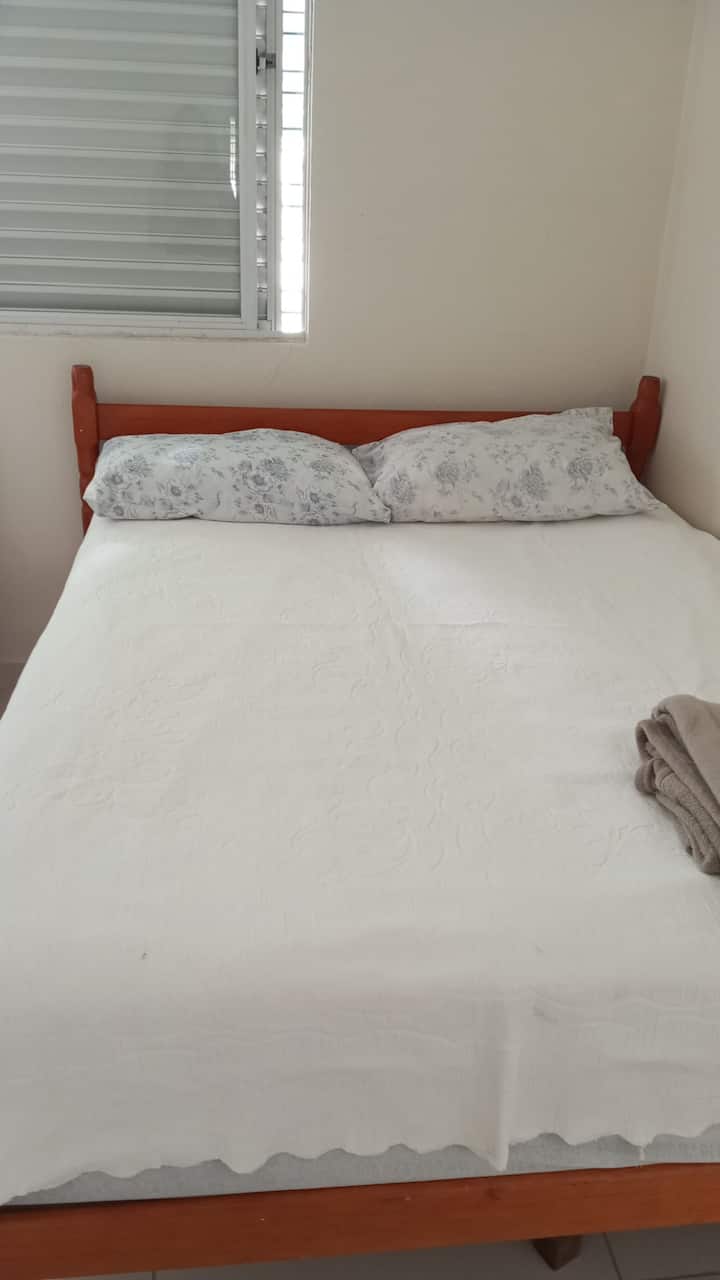 Quarto Casa De Família - Guaratuba