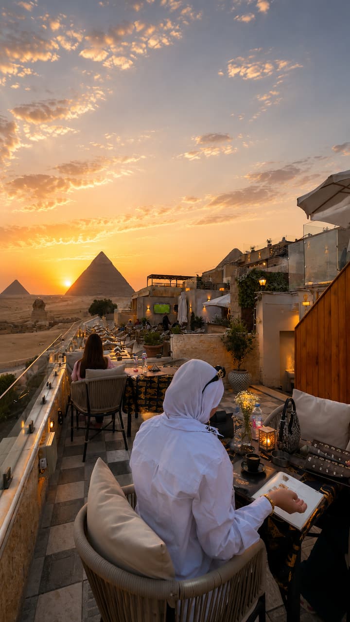 Private Room | Iconic Pyramids Rooftop - Égypte