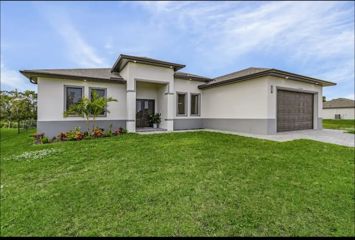 Relax In The West Coast - Burnt Store Marina