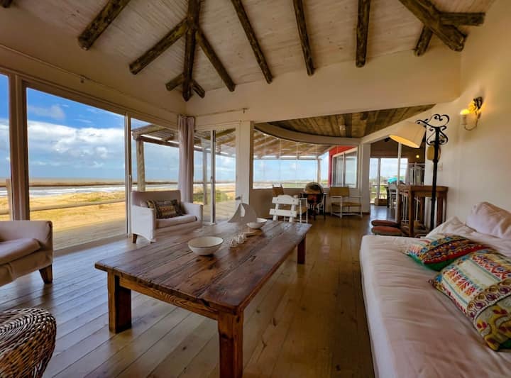 Excelente Casa En Punta Del Diablo. - Punta del Diablo