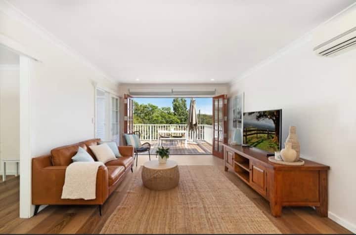 Gorgeous Cottage Home - Dural