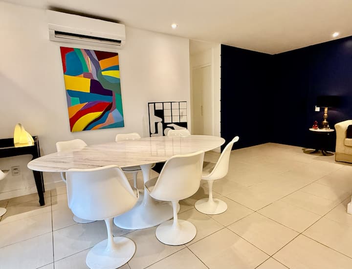 Cozy Flat-copacabana-safe,24x7 Doorman-5min Beach - Rio de Janeiro