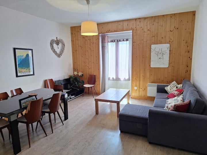 Appartement 10 Personnes Centre Ville - Super-Besse