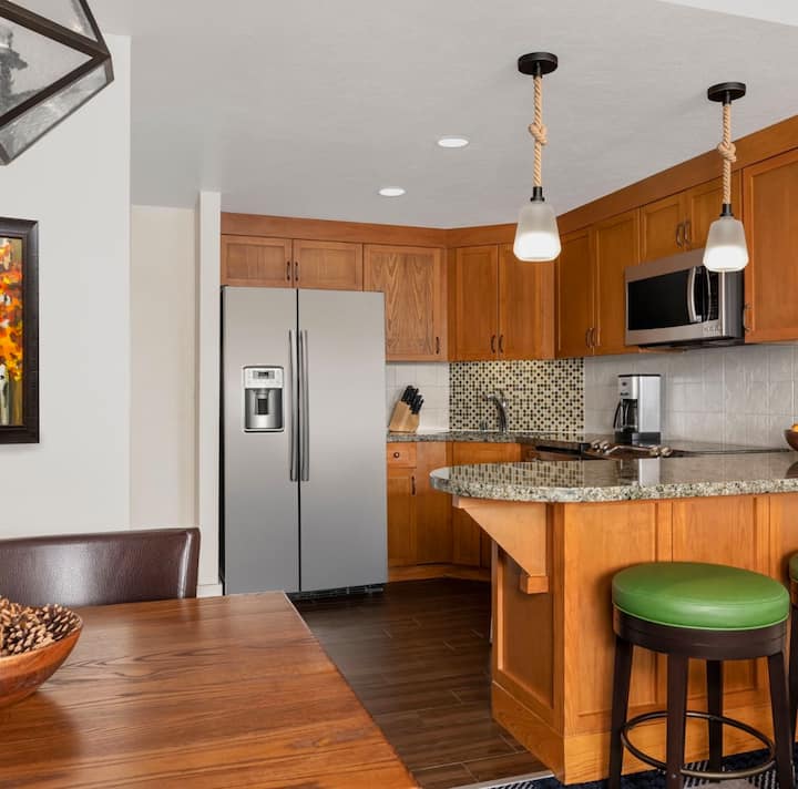 Luxury 2 Br 2 Queen 2 Sofa Beds Kitchen Suite - Lake Tahoe