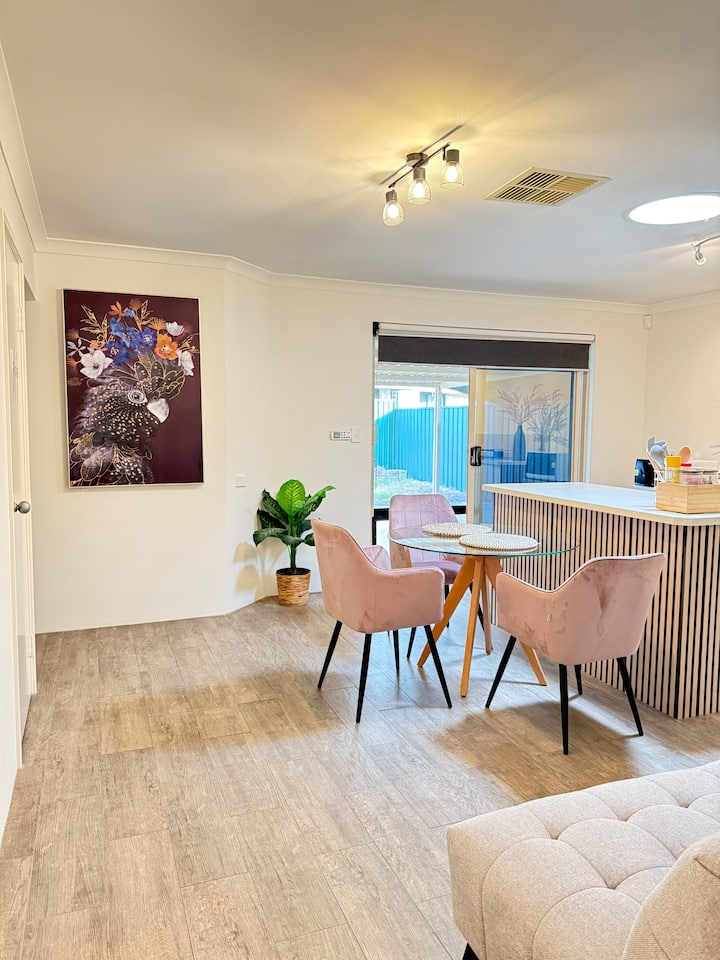 Double Room Perth Airport Stopover+casino+cbd - Perth