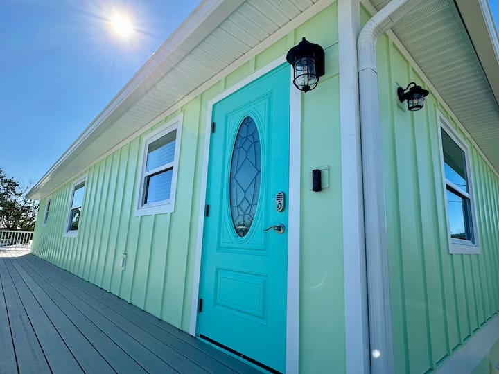 First Mango Cottage #1 - Fort Myers Beach, FL