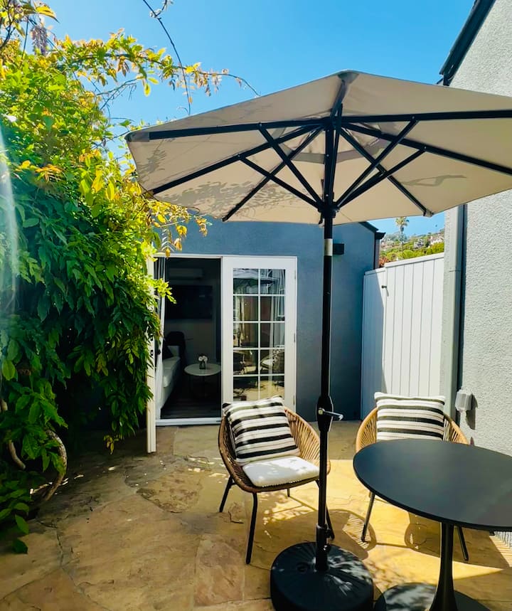 Guesthouse In Santa Barbara - Santa Barbara, CA