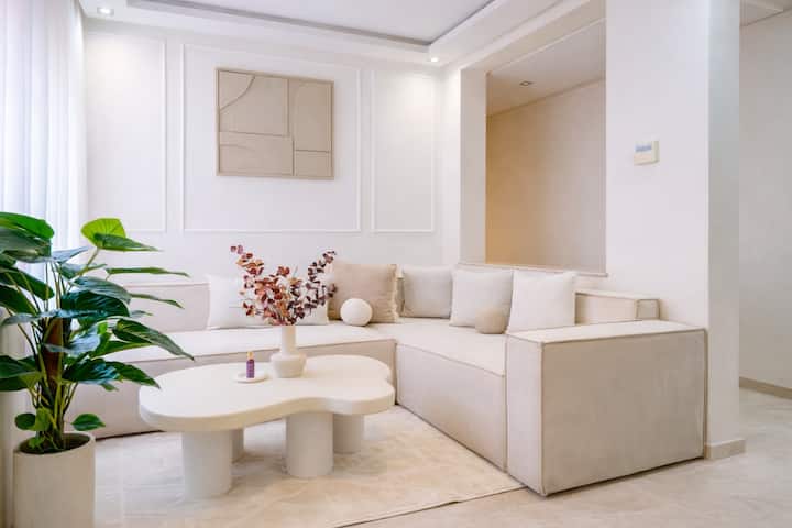 Modern Central 1br | Quiet W/ Ac, Wi-fi & Parking - Marrakesh