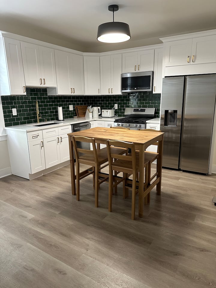 Elm City Escape | Modern + Cozy - New Haven