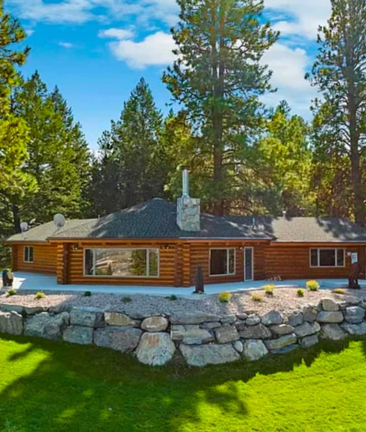 Wolf’s Den - Montana