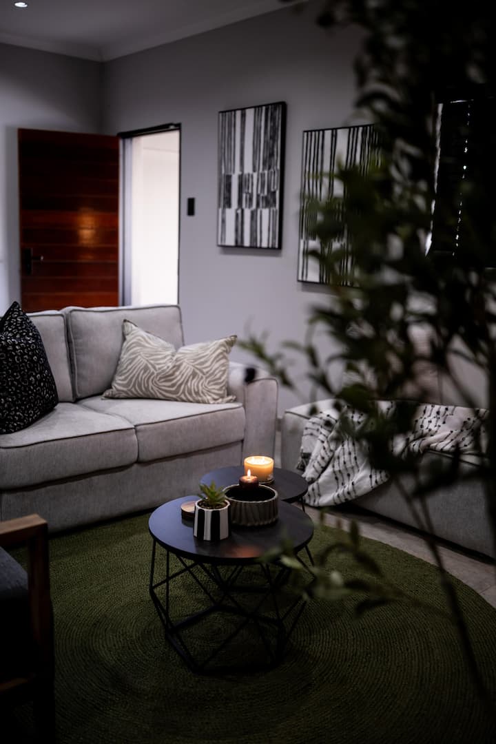 Where Elegance Meets Comfort In Lydenburg - Lydenburg