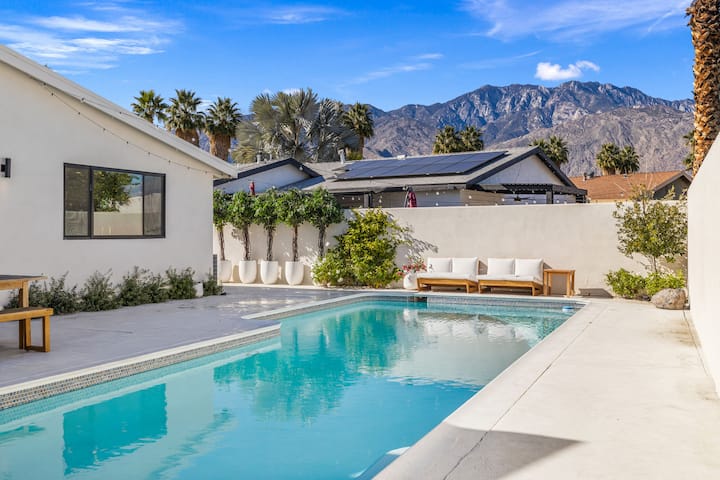 The Desert Modern House - Palm Springs, CA