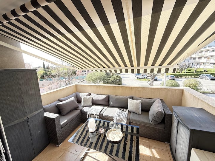 Séjour Relaxant: Terrasse, Piscine Place Privée - La Valette-du-Var