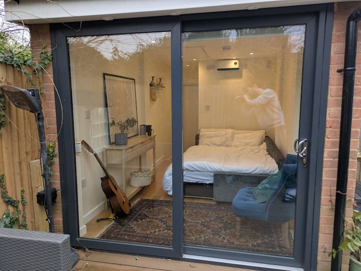 Cosy Space In Battersea Near Clapham Junction - London