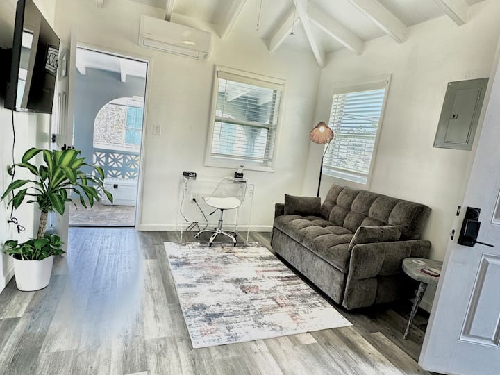 Walk To Beach! Sweet Tart On King-“coconut” 2br - Frederiksted