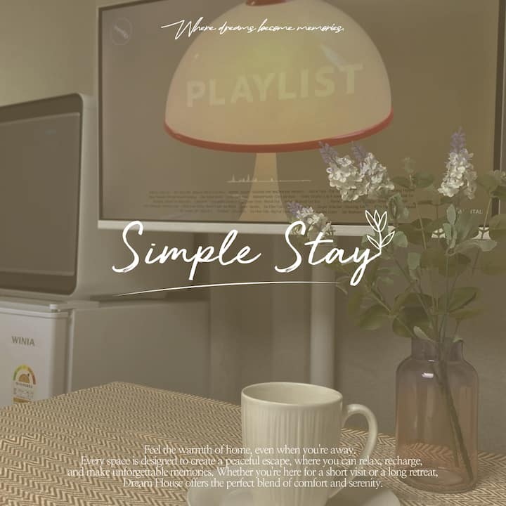 [Simple Stay] #서울대입구역 #3분 #샤로수길메인거리 #짐보관#스마트Tv#장박 - Seoul