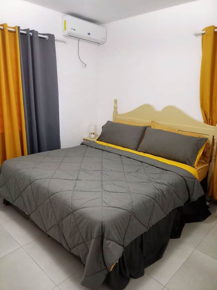 Colarita  Apartment -Near Friarsbay Beach - Saint-Martin