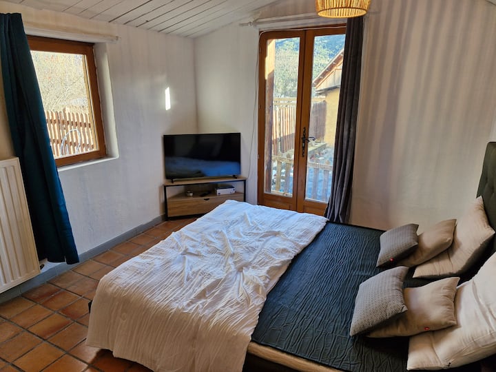 Petite Maison Cosy à La Montagne - Barcelonnette