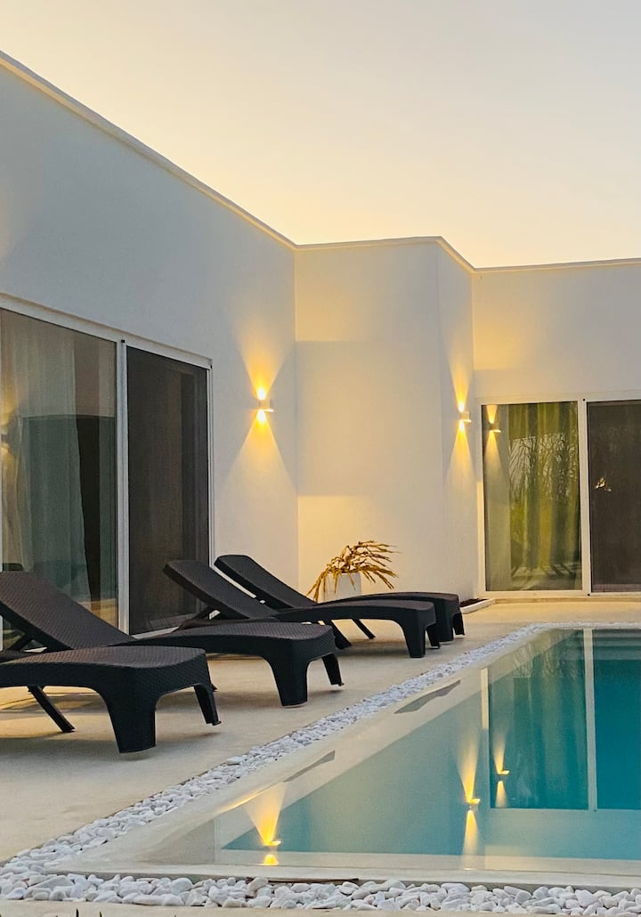 Lions Luxury Villa 3 Zanzibar - Private Cook&pool - Tanzania