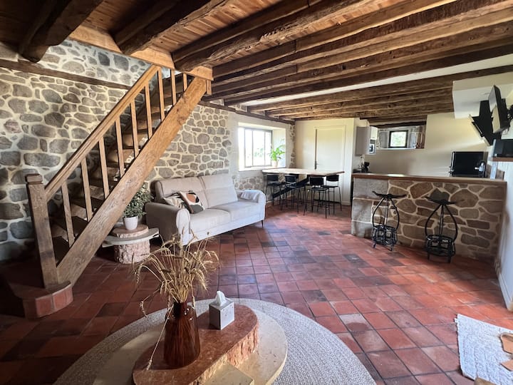 Petite Maison à La Campagne - Cantal