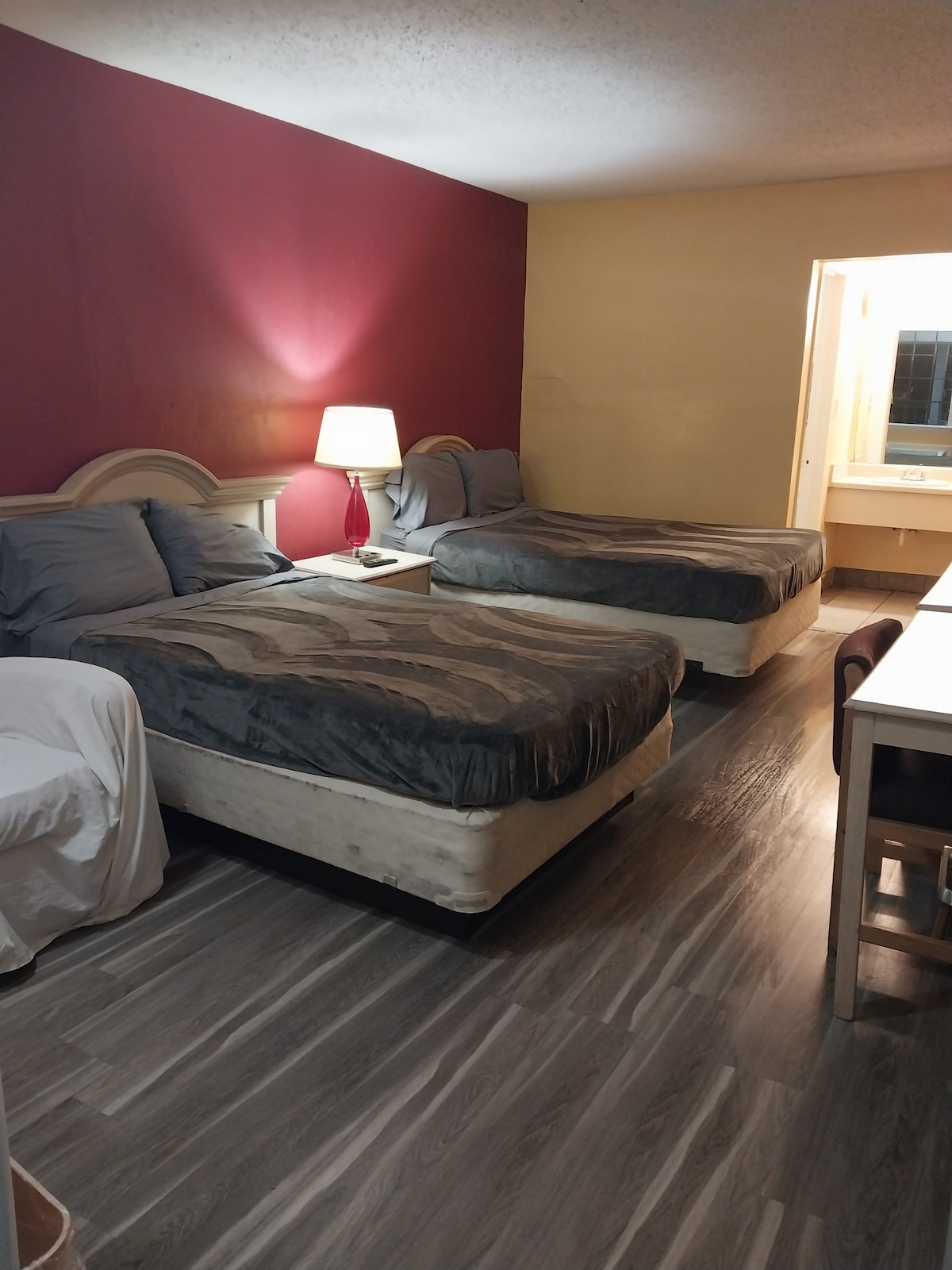 (222 Bed Double Bed Hotel Studio - Appartements avec services hôteliers ...