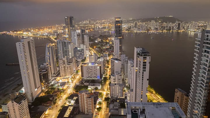 Apartamento De Lujo, Piso 36, Bocagrande. - Cartagena