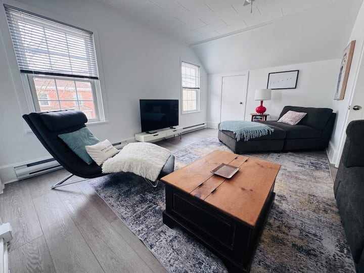 The Den On Drummond St W. - Perth