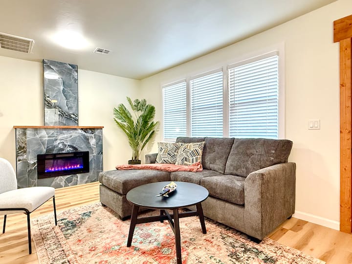 2br Paseo Sunflower | Laundry | Dwntwn - Midtown - Oklahoma City