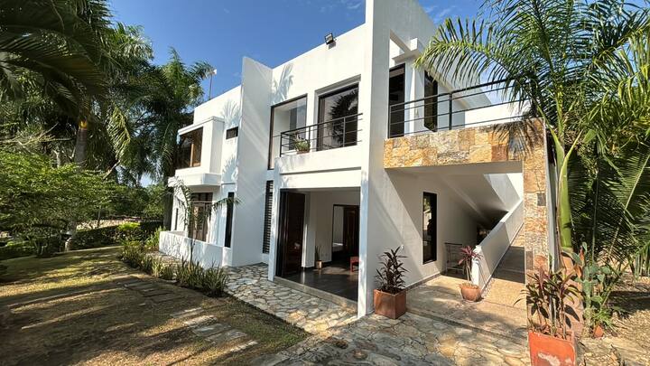 Moderna Casa De Verano - Anapoima