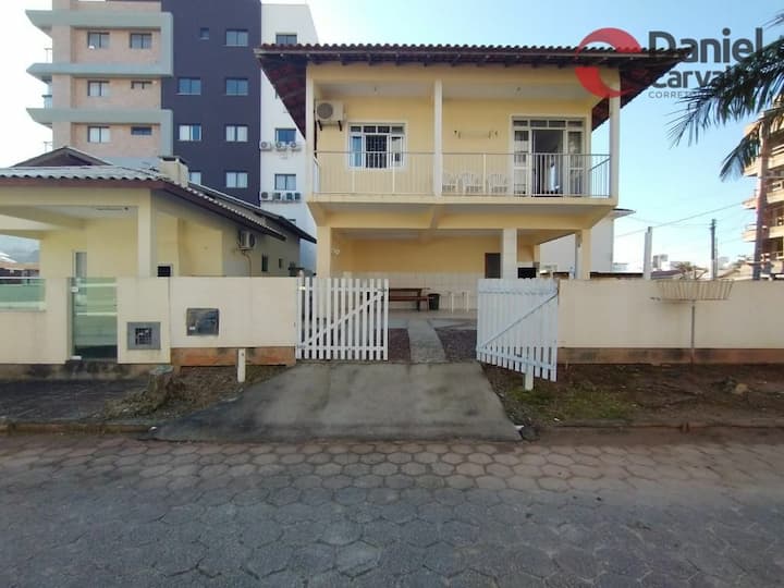 Casa A 400 Metros Da Praia - Governador Celso Ramos