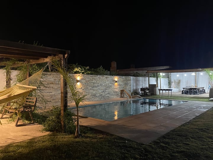 Casa Quinta Con Piscina, Ideal 2 O 1 Huesped - Azul