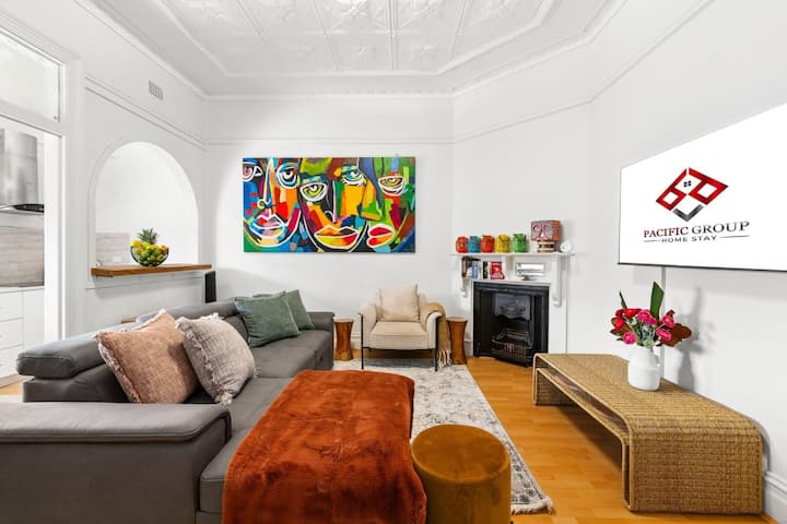 Colourful Spacious Central 3bdr Balcony Ac Parking - Coogee