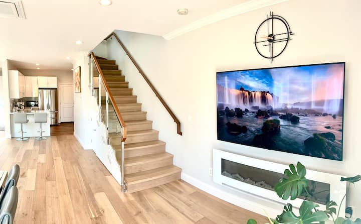 New 2 Story Modern 2bd/1 Ba In A Quiet Cul-de-sac - Los Gatos, CA