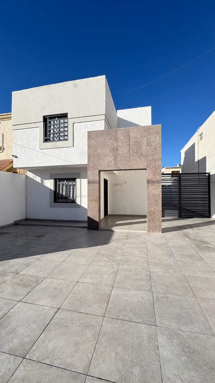 Hermosa Casa En Residencial Casablanca,zona Dorada - Ciudad Obregón
