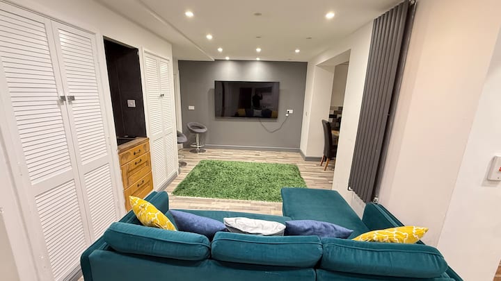 Guesthouse For Healthcare & Pros - Coventry