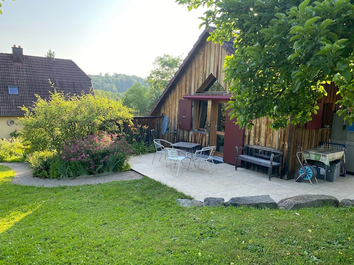 Le Gîte D’anna Se Situe Dans Un Endroit Calme. - Canton de Jura