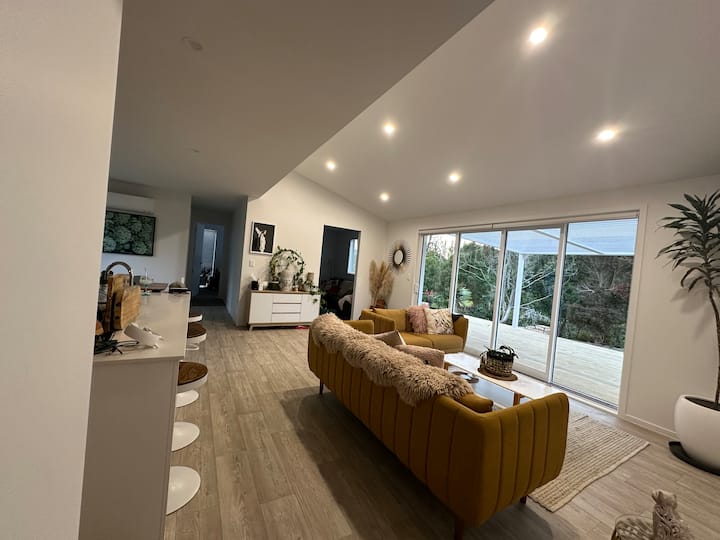 Coastal Family Home - Gisborne, New Zealand
